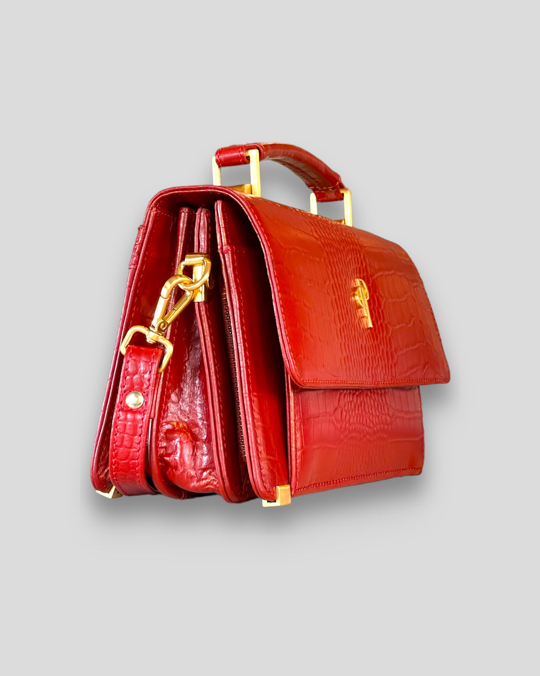 POUCHI: Luxury Handbags, Accessories, and Cosmetics